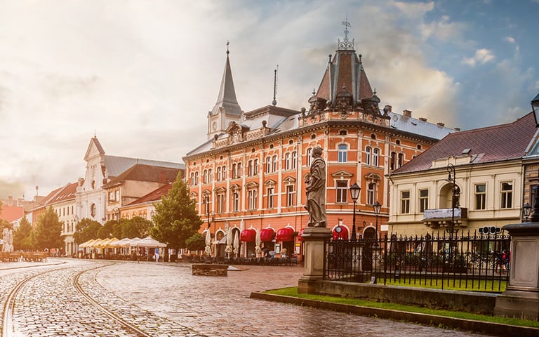Kosice'de Gezilecek Yerler & Ne Yenir? | Türk Hava Yolları Blog